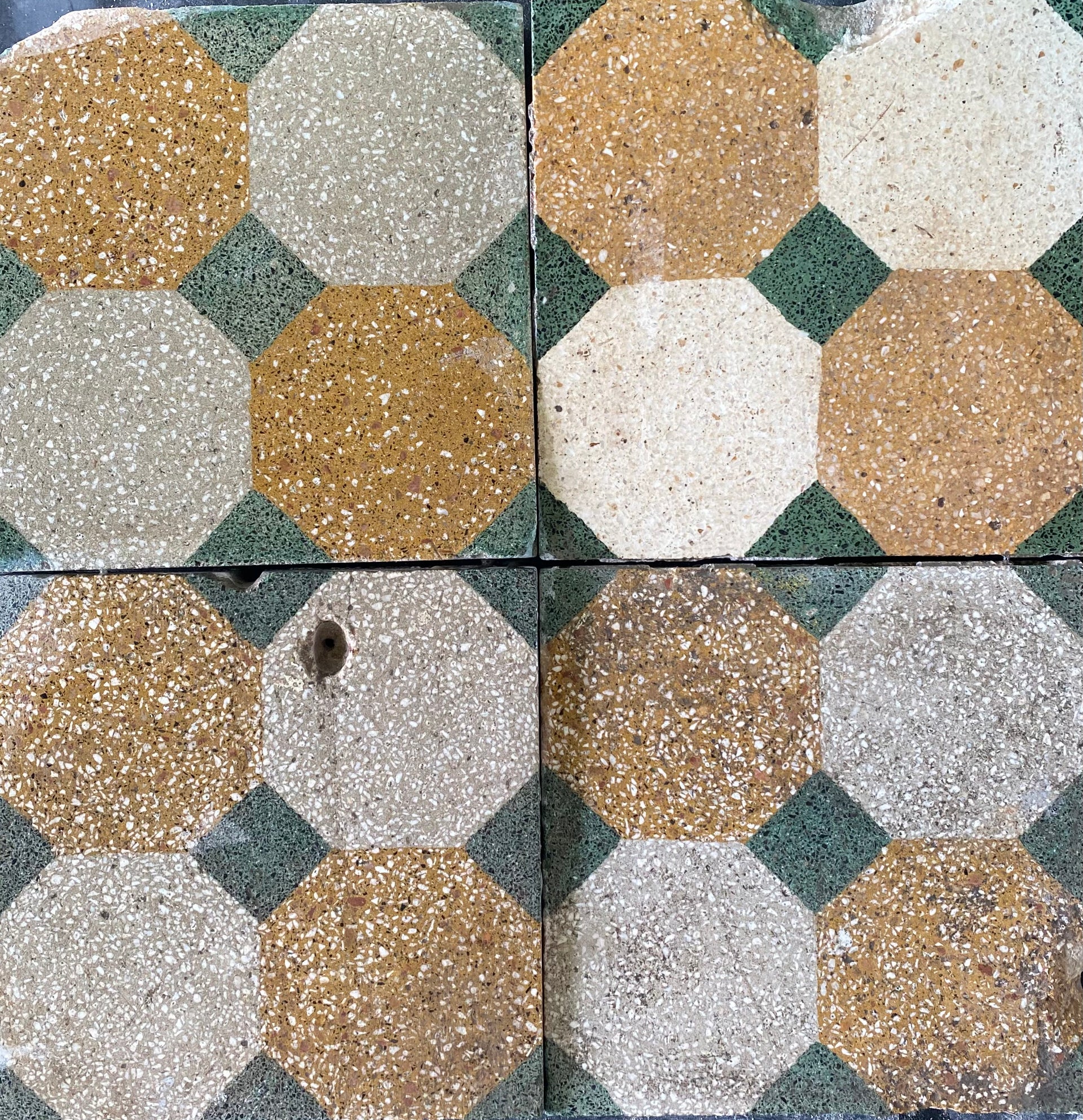 Retro Hex Antique - Jatana Interiors